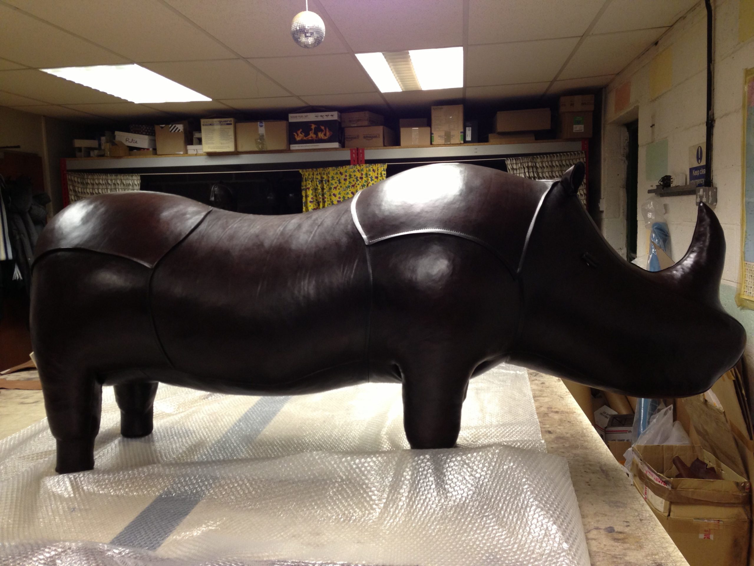 Superking Rhinoceros | Omersa & Co